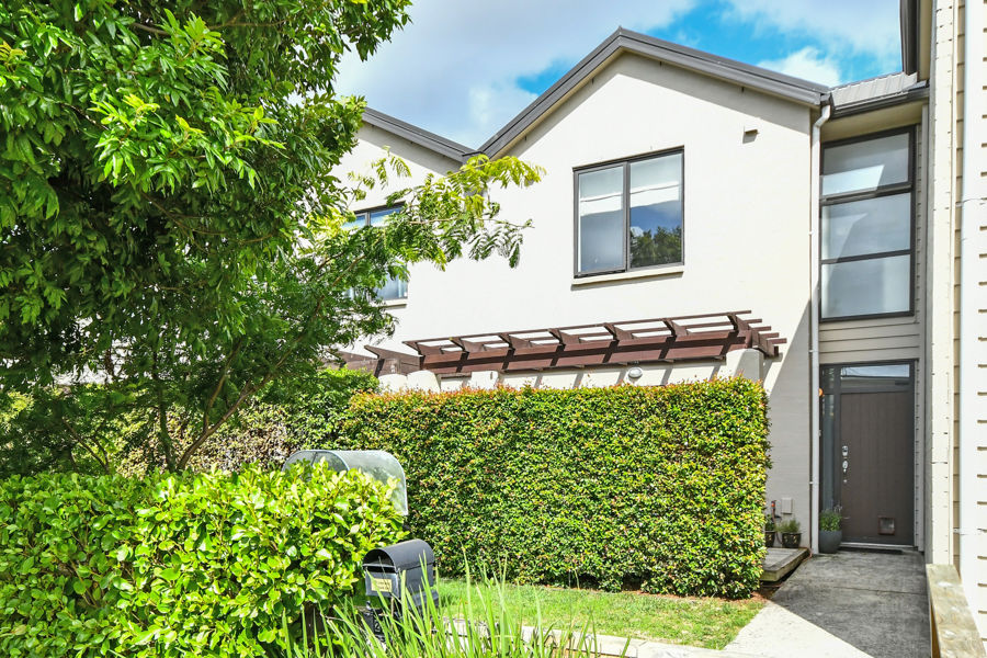 25 Popokatea Drive, Takanini > RE/MAX Stars